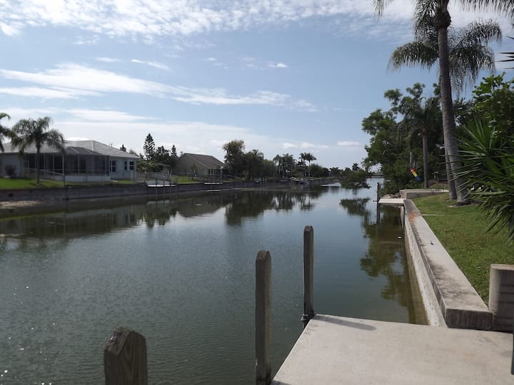 Beautiful Detached Canal Villa With Heated Pool - Cape Coral, FL