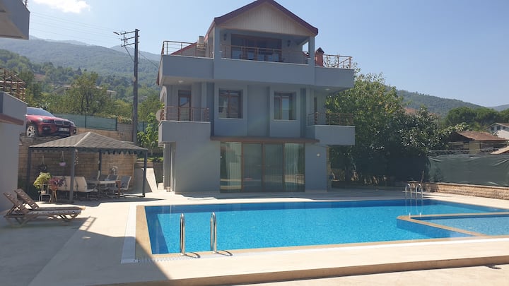 Kartepe De Villa ÇIkolata Ev - Kartepe