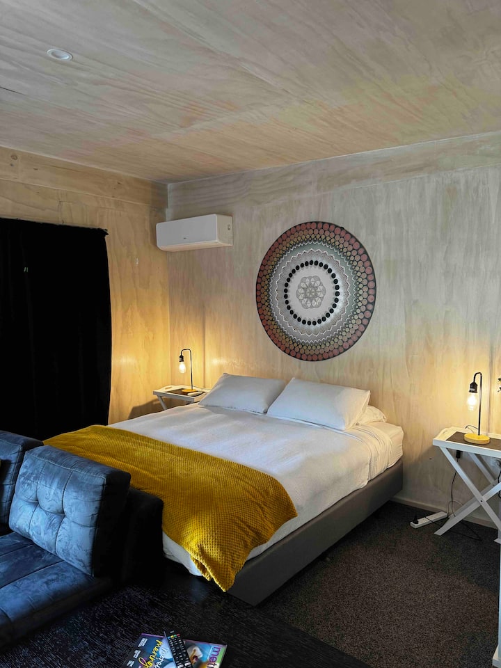 Private Room, Bathroom & Kitchen - Cass Bay - リッテルトン