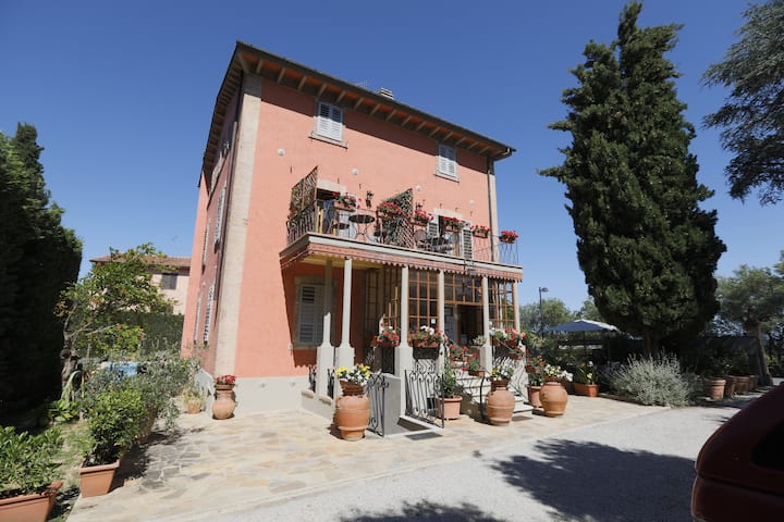 B&b Vicino Centro, Parcheggi Privato, Piscina. 1 - San Gimignano