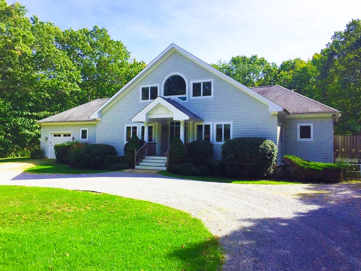 Hamptons Luxury House With 6 Bedooms + Pool - Greenport, NY