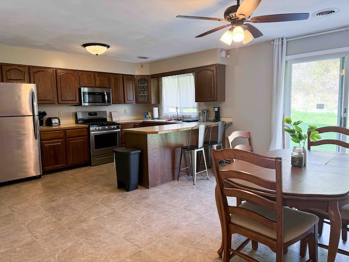 Professionals Serene 2 Bed - Binghamton, NY