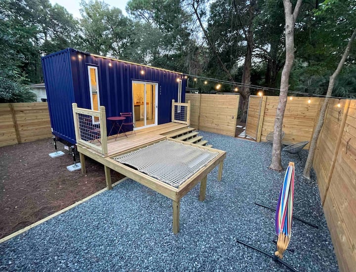 Blue Gator Container, 2 Miles From Uf! - Gainesville, FL