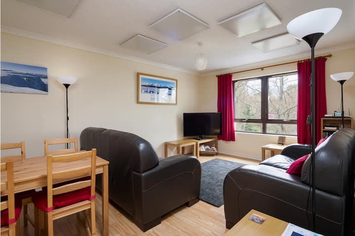 Cairngorm Apartment Two (Close To Train Stn) - Loch Garten