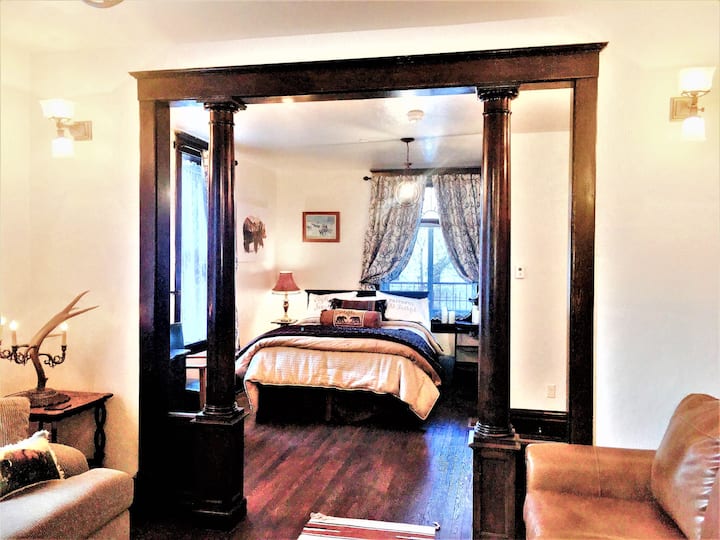 102 Queen Bed/prvt Bath, Kitchen, Sofas - Gardiner, MT