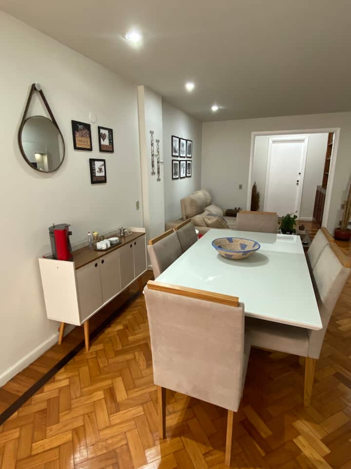 Quarto Confortável Ao Lado Do Copacabana Palace - Rio de Janeiro