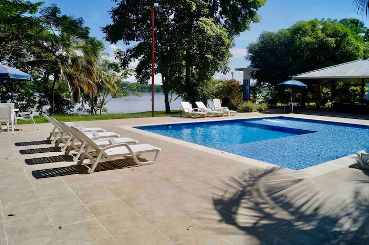 Villa Puerto Triunfo, Doradal - Parque Napoles - Colombia
