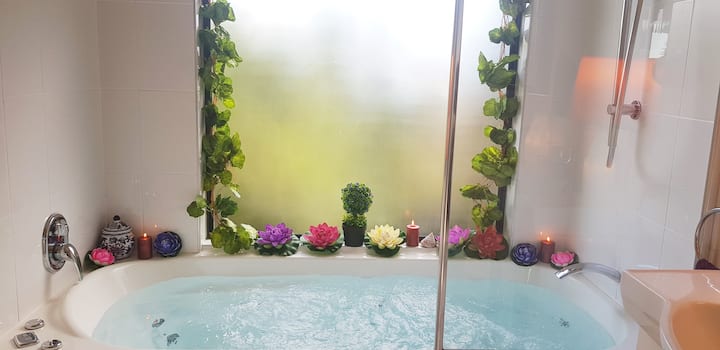 Egyptian Spa Retreat Massage Exotic Amazing Views - Montville