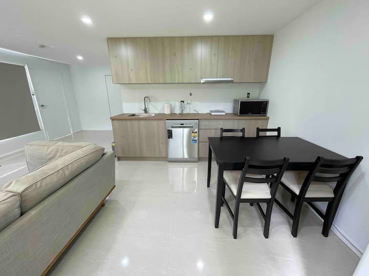 2bd 2bth Modern House Close 2train&westfield - Hornsby