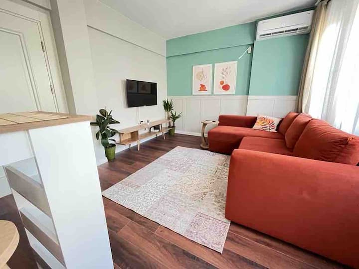 1+1 Seaside Upper Apartment New Decorated - Istanbul