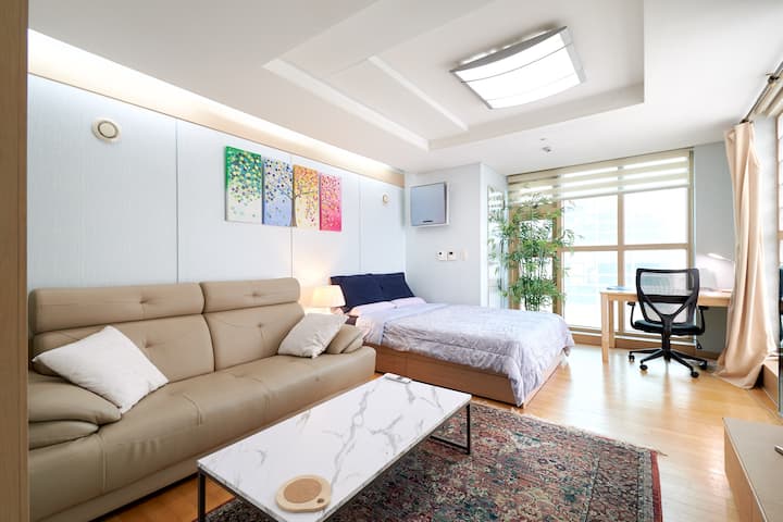 *Cc Prestige* Corner Apt In The Heart Of Gangnam! - Seoul