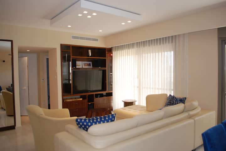 Gorgeous Apartment~~~prime Location!! - Jerusalem