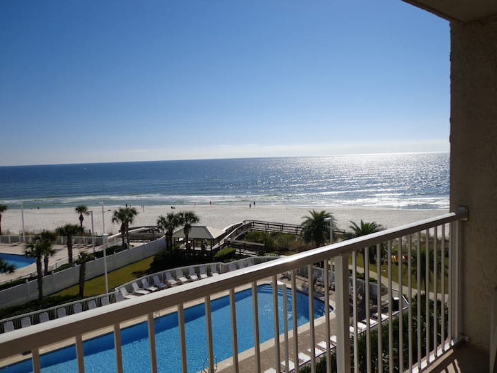 3bdr Beach Front Condo, New Carpet & Tile 2023 - Orange Beach, AL