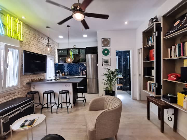 Piso Con Bonito Patio A 2 Paradas Del Centro - 헤타페