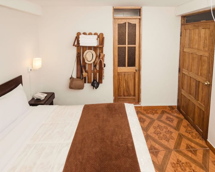 Desayuno Americano Incluido Y Baños Privados - Aguas Calientes