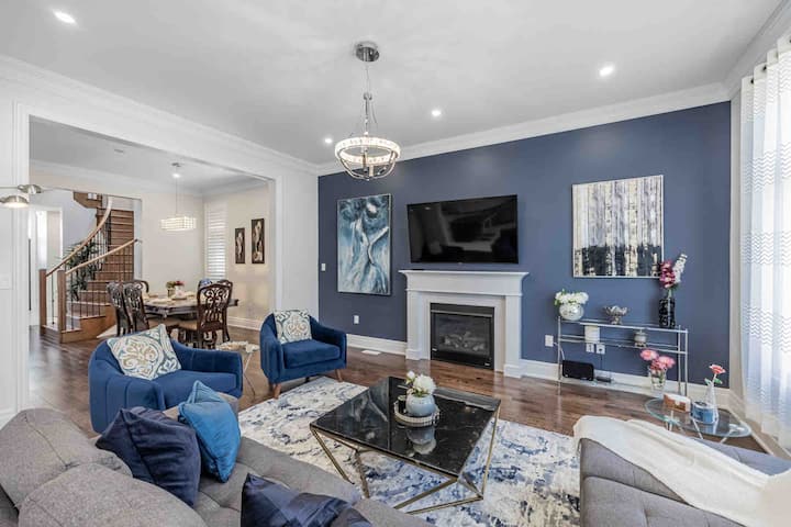 Beautiful And Cozy Detached House In Oakville - Burlington