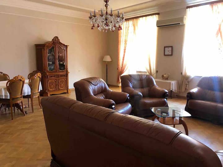 Прекрасная квартира в центре Еревана - Erevan