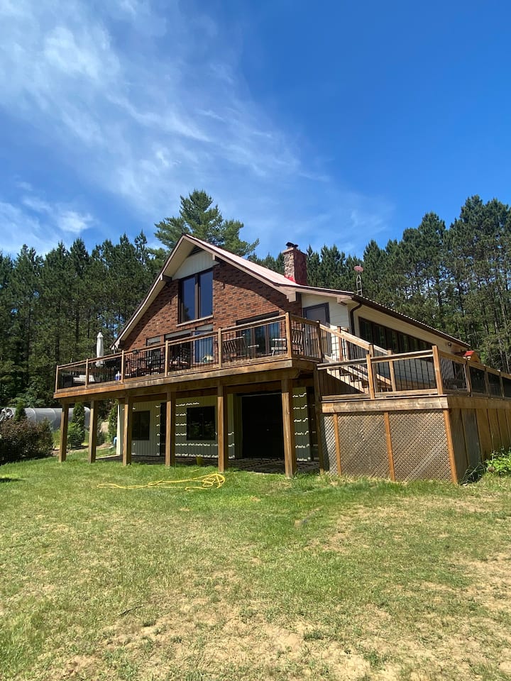 Halfway Lake Waterfront Cottage - Barry's Bay