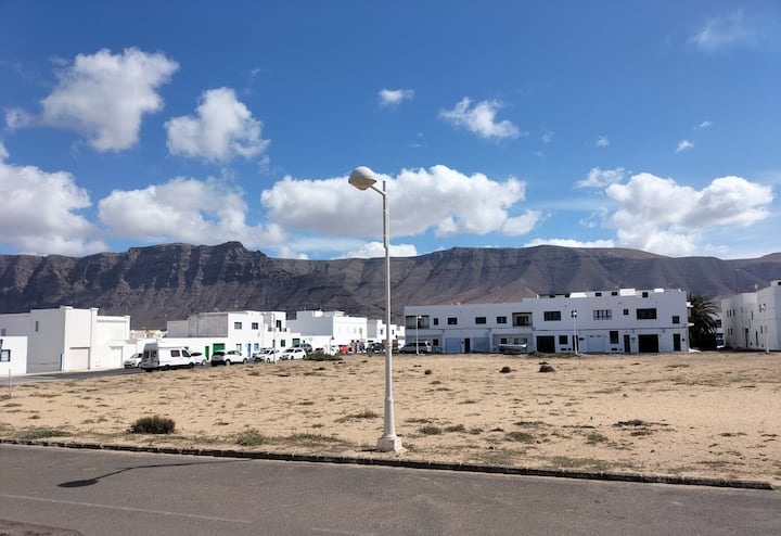 Apartamento Caleta De Famara En El Centro - Lanzarote