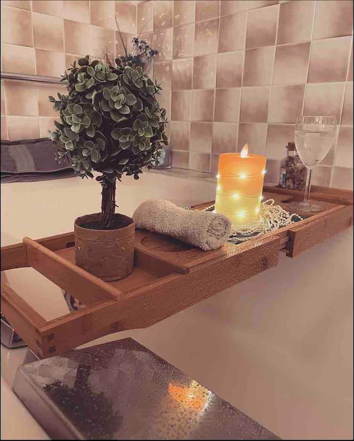 Vintage Charm Stay With A Pool. - Hartford, CT