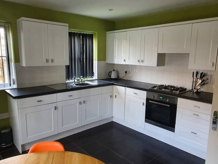 3 Bed Detached House Garden Parking - Ipswich