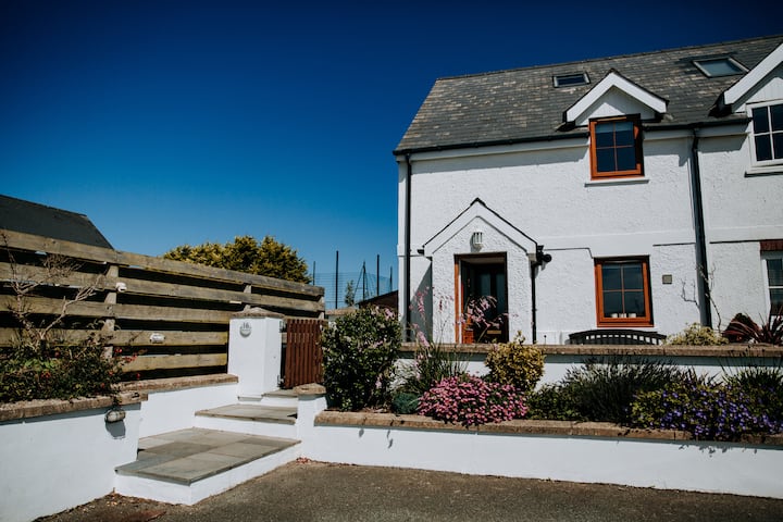 Ty Mynach - Charming Base To Explore St Davids - Whitesands Bay