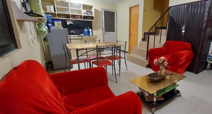 House With Airconditioned Rooms For Transient Stay - Butuan
