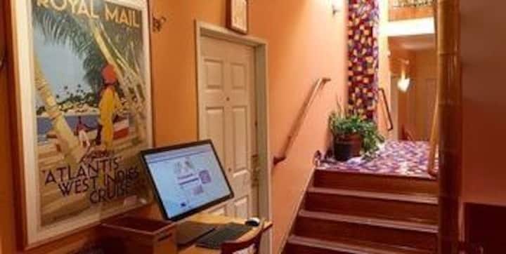 Private Room, Private Bath Near Dolores Park - San Francisco, CA
