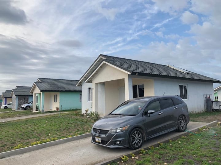 Lovely 2 Bedroom House In A Gated Community - Jamaica