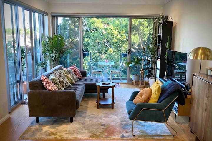 Spacious Inner West Apartment With Terrace - Carlton