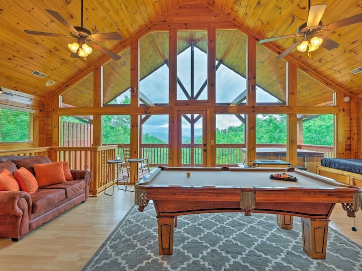Awesome Private Mountain Views Resort Pool Hot Tub - Tennessee