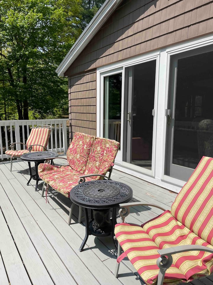 4 Bedroom Near Pleasant Mtn & Lakes Region - Bridgton, ME