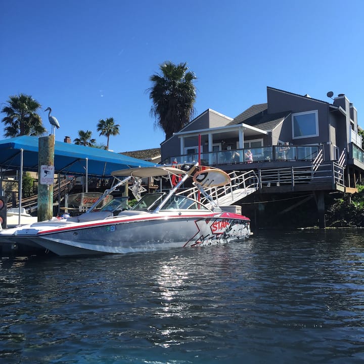 Spacious, Beautiful Home On Deep Water Marina Bay. - Discovery Bay, CA