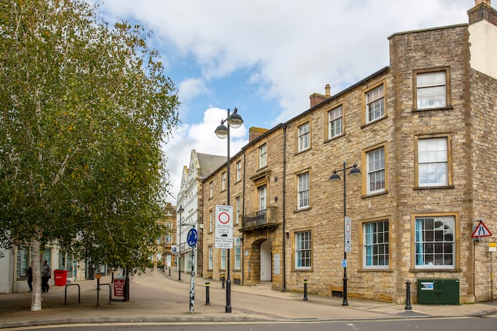 Becket Apartment Is A Smart 1bed Flat In Yeovil - Yeovil