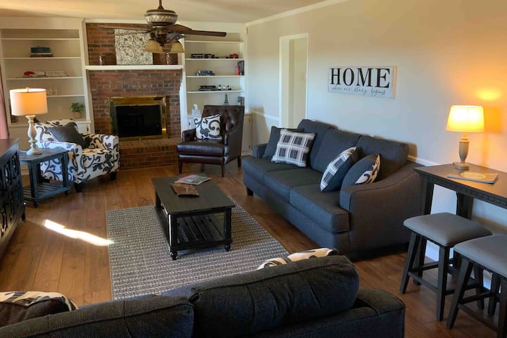 Convenient, Clean, Safe, Minutes To Nashville! - Springfield