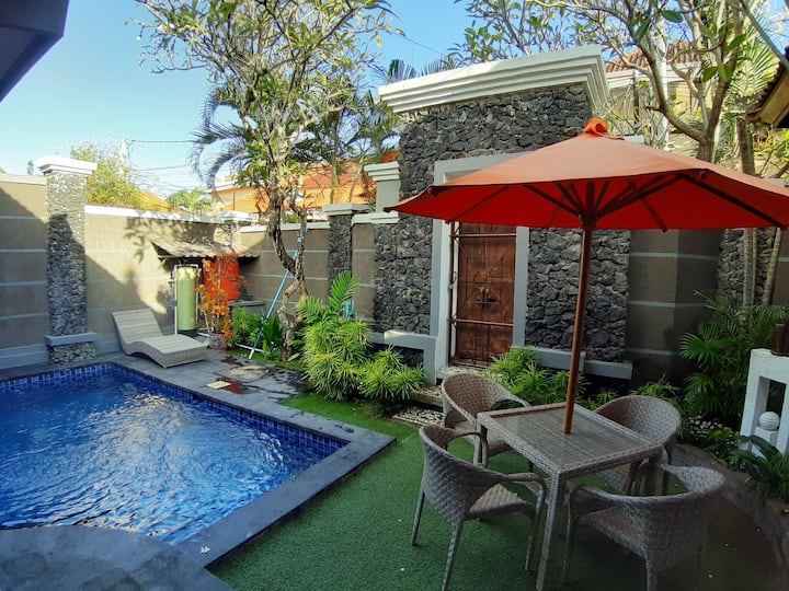Villa Cantik Dan Nyaman 3 Kamar Tidur Di Sekuta, Sanur. Bali. - Sanur