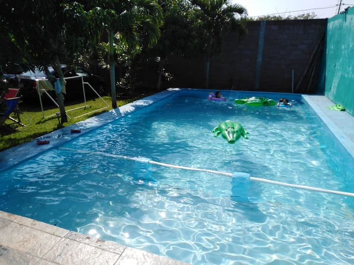Seguridad Comodidad Y Servicios Finca La Esperanza - Costa Esmeralda