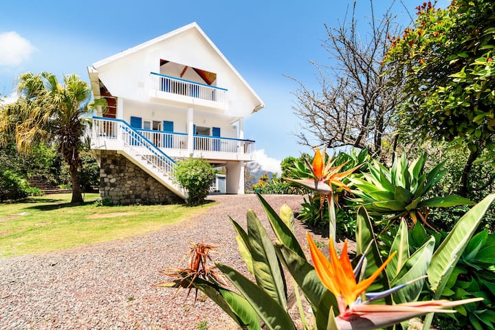 Villa La Thebaïde T6 Cilaos Centre Jardin 2000m2 - Reunion