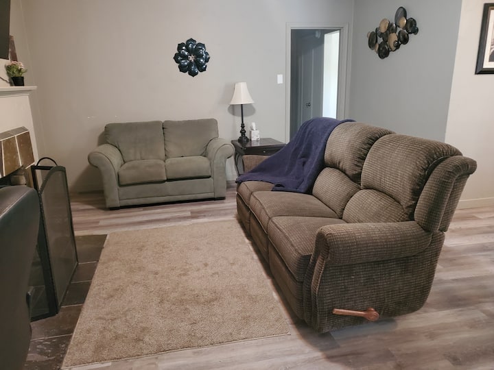 Spacious 2br/2ba Near Downtown Slc | Gigabit Wifi - Salt Lake City, UT