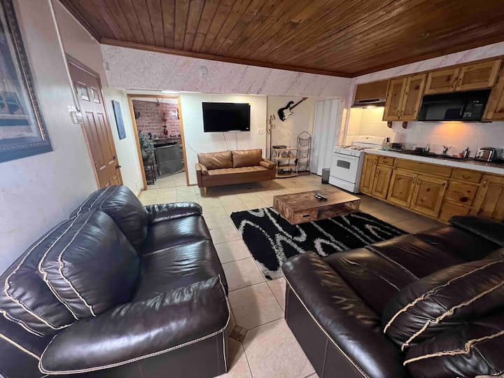 Spacious 1 Bedroom Apartment Close To Venice Beach - Los Angeles, CA