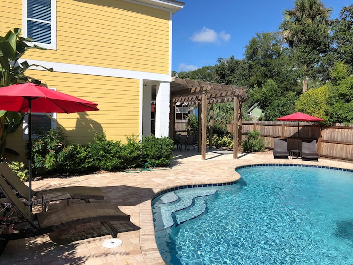 F3 Downtown, Office, Pool, Beaches, Free Parking! - St. Augustine, FL