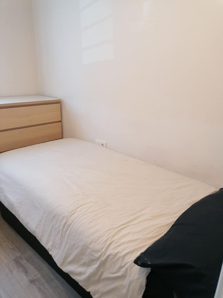 Habitación Exterior Nueva - Rubí