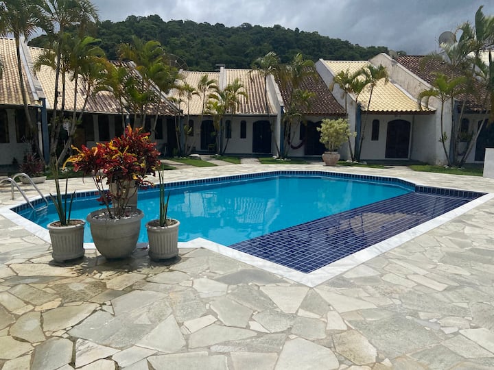 Casa Em Condomínio, 300 M Da Praia De Massaguaçu. - Caraguatatuba