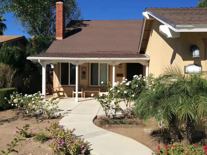 Centrally Located 5 Br 2 Ba Single Family House - Poway, CA