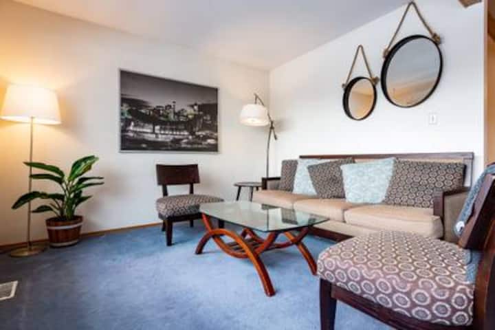 Bright Cozy Room By Downtown! - Calgary