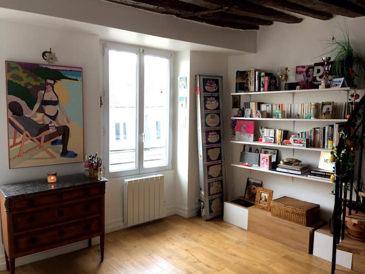 Very Central & Typical Parisian Duplex - Paris