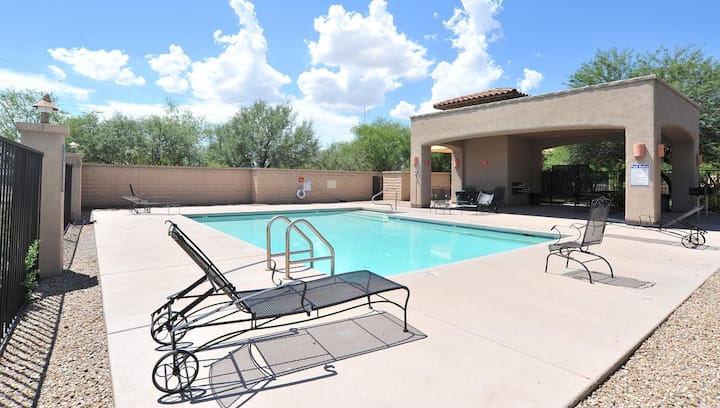 Best Location Great Family Home With Pool And Spa - Tucson, AZ