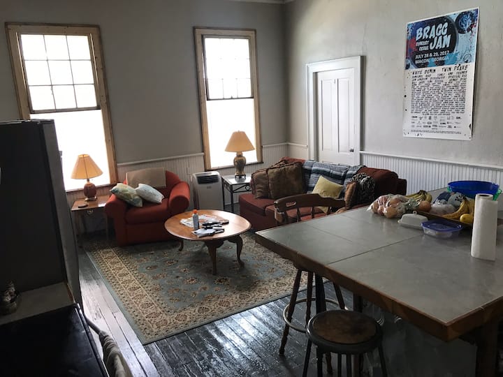 Room At The Calhoun House - Macon, GA