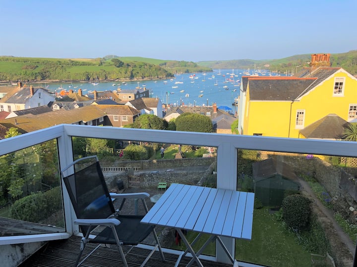 Salcombe - A Home From Home With Estuary Sea Views - Hope Cove
