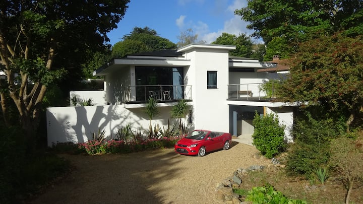 Villa Mondrian B & B In Alderney - Guernsey